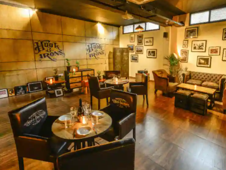 Top 15 Best Cafes in Udaipur 2022 - The Udaipur Store